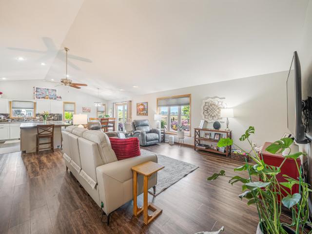 206 donovan circle
