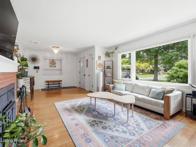 206 Dorchester Rd, Louisville, KY 40223