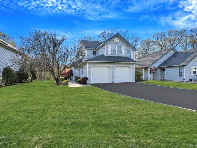 206 Dorado Ct N, Middle Island, NY 11953 | MLS #990110 | Compass