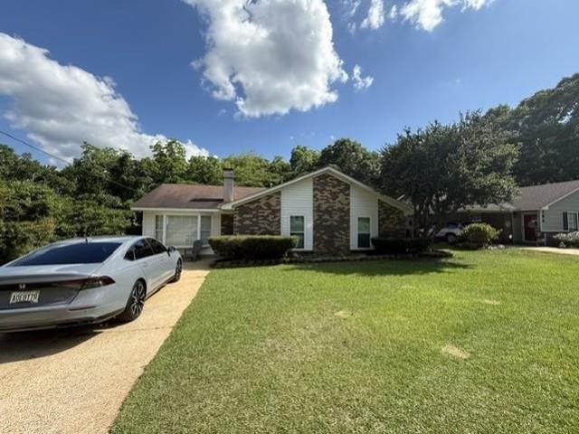 206 Dale Dr, Troy, AL 36079