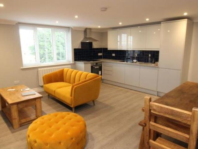 206 Derby Road, Nottingham, NG7
