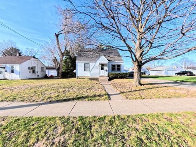 206 E 4th St, Streator, IL 61364