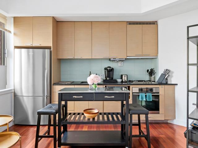 206 E 95TH Street 4D