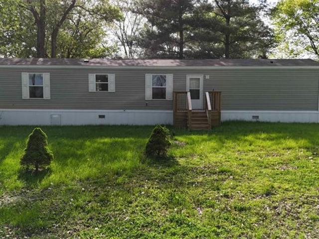206 E 1st St, Burnettsville, IN 47926