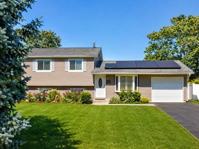 206 E Briarcliff Rd, Bolingbrook, IL 60440
