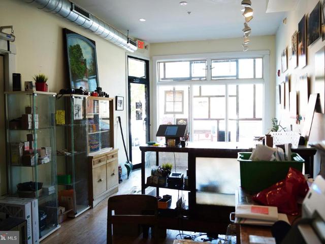 206 E Girard Avenue