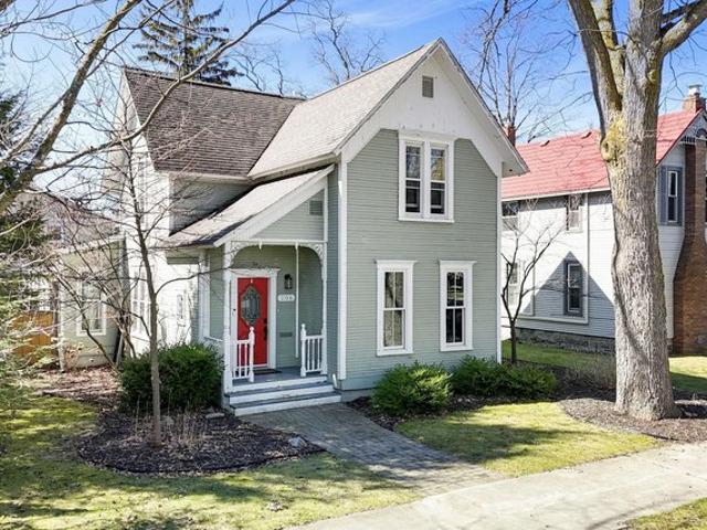 206 E Ninth St, Traverse City, MI 49684