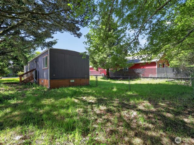 206 E Rain Street