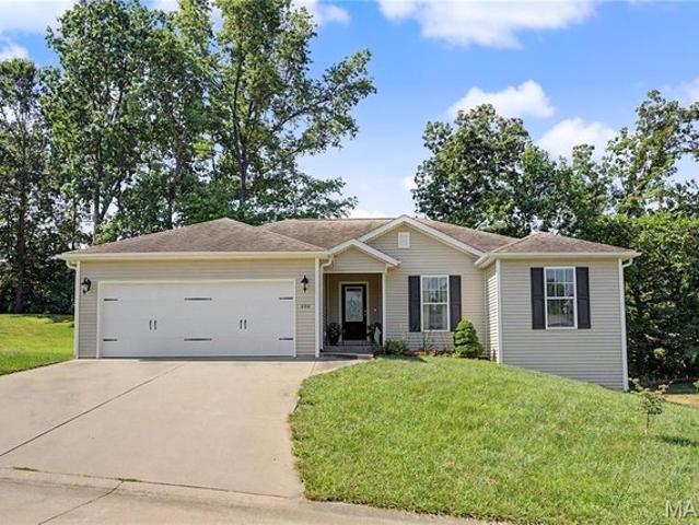 206 Eagles Xing, Cape Girardeau, MO 63701