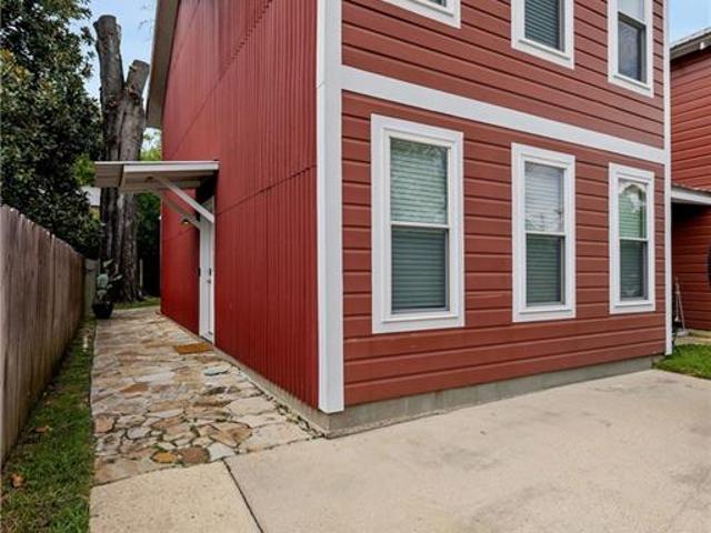 206 Edwin Neill Way