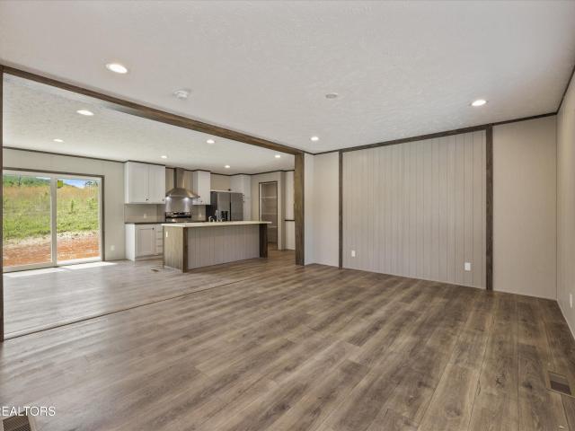 206 Edgewood Drive