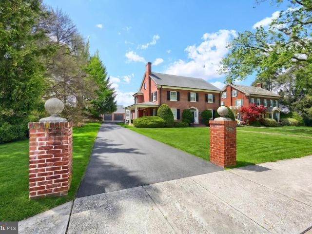 206 Eichelberger Street