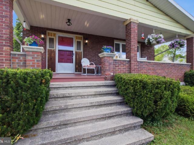 206 Elizabeth Street