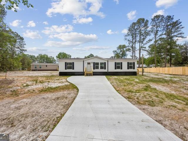 206 Elm St, Folkston, GA 31537