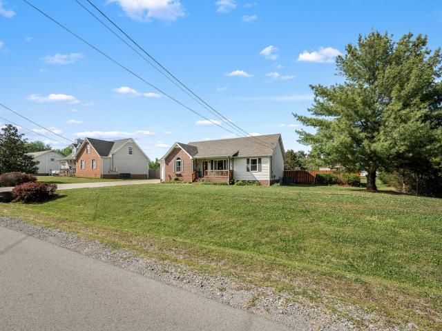 206 Fall Creek Dr