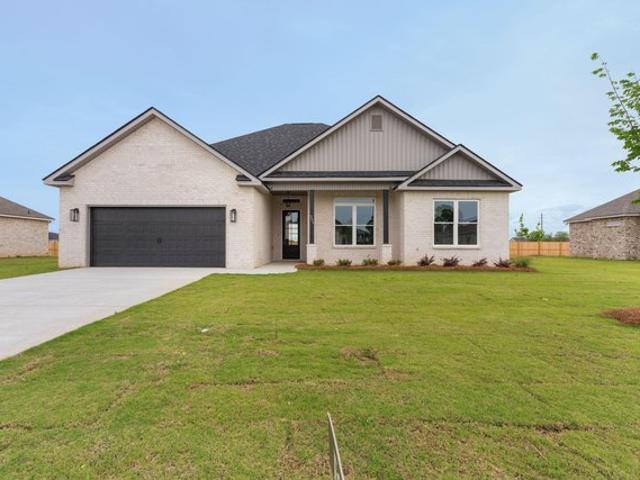206 Farmland Cir, Perry, GA 31069