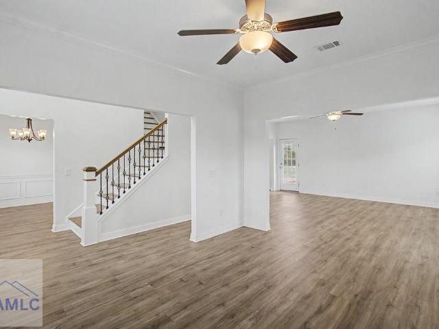 206 Farnsworth Trail