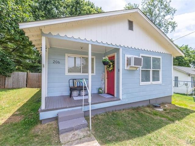 206 Kegler St, Doniphan, MO 63935
