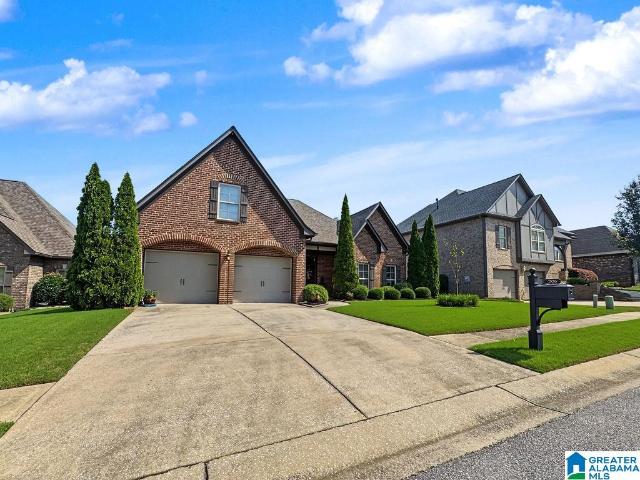 206 Kenniston Dale