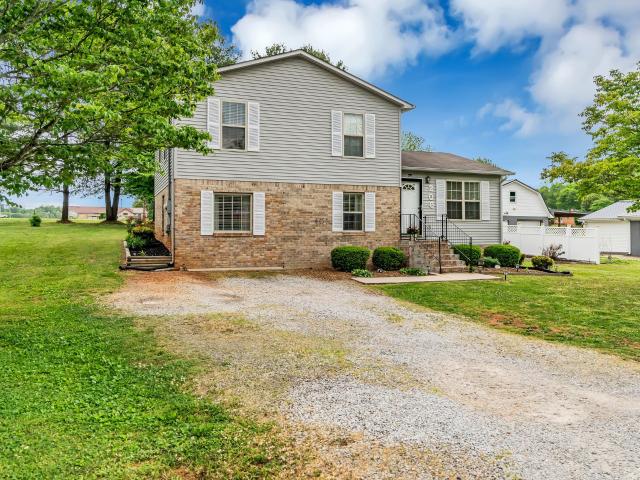 206 Homeward Ave, Winchester, TN 37398 | MLS #3180 | Compass