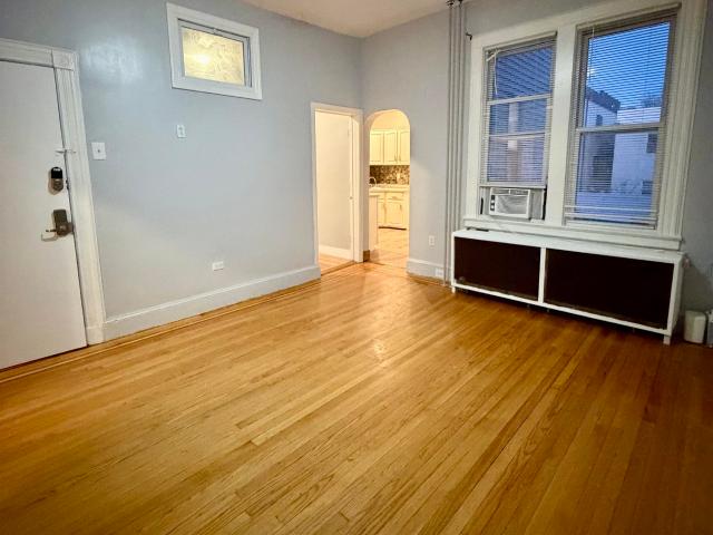 206 Hancock Ave # 1