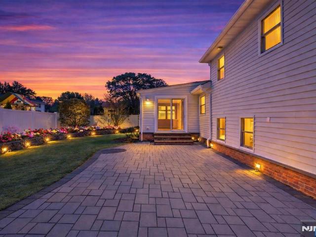 206 Harwood Place