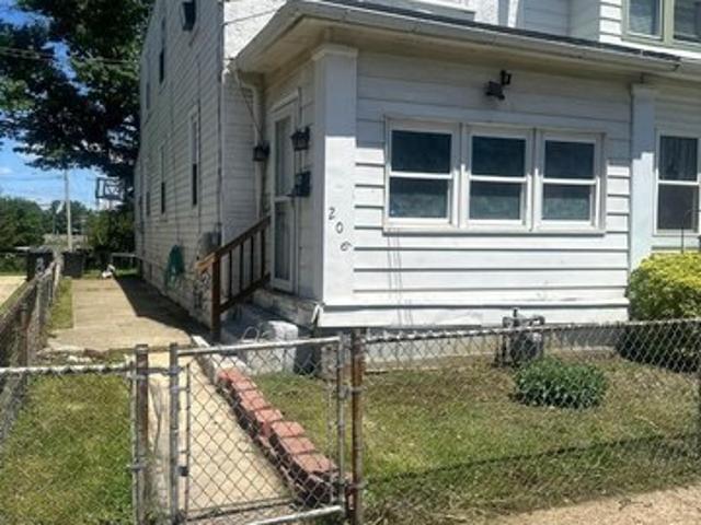 206 Harvey Ave, Marcus Hook, PA 19061