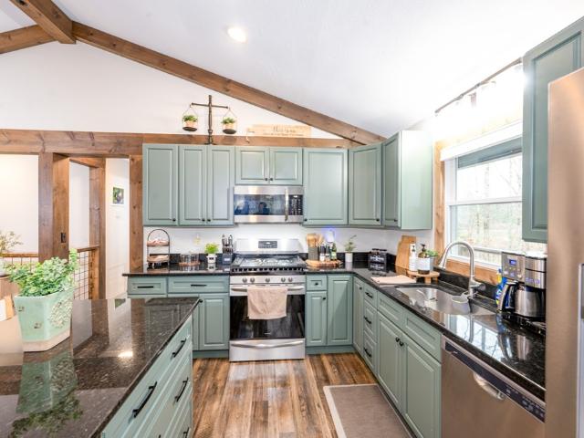 206 Hedden Road