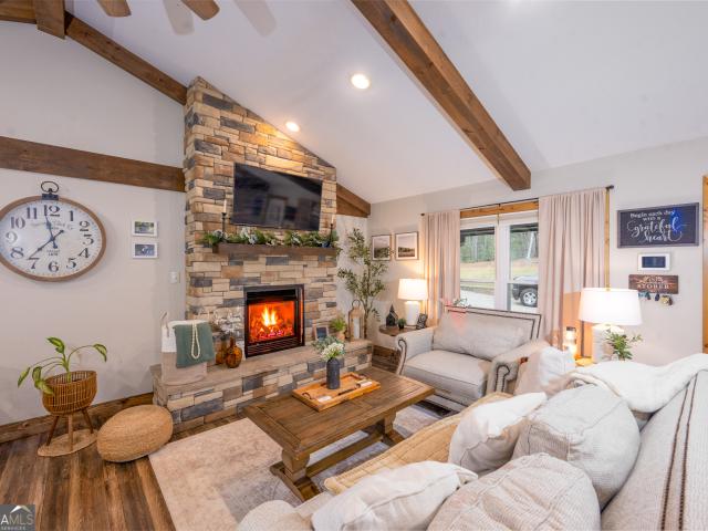 206 Hedden Road