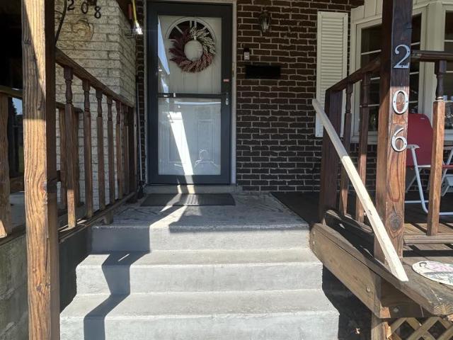206 Hendel Street