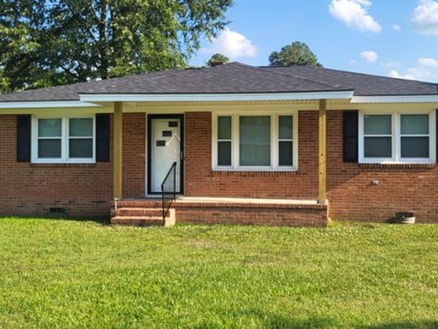 206 Herbert St, Goldsboro, NC 27530