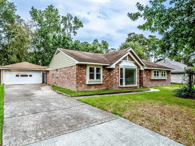 206 Hickory Ridge Drive