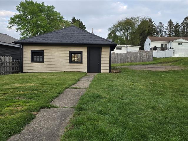 206 Highland Ave
