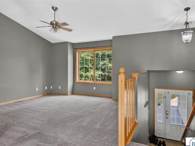 206 Hunters Court