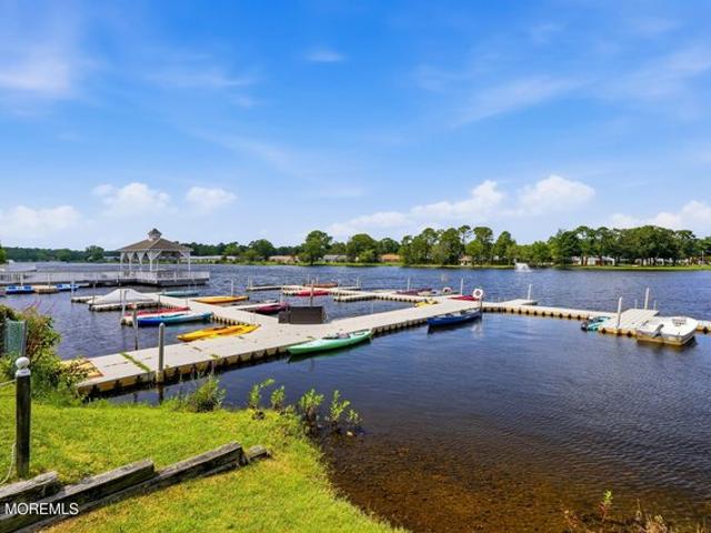 206 Huntington Dr Unit B, Lakewood, NJ 08701