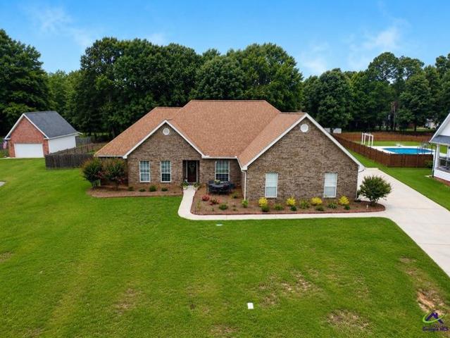 206 Jasmine Way, Bonaire, GA 31005