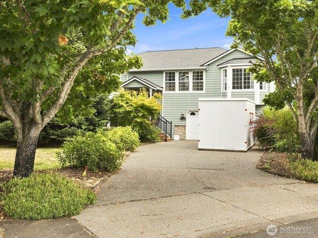 206 Orting Ave NW, Orting, WA 98360