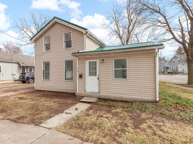206 Ormsby Street