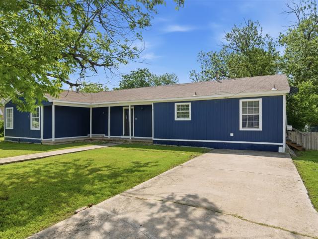 206 Oscar St, Taylor, TX 76574 | MLS #7840