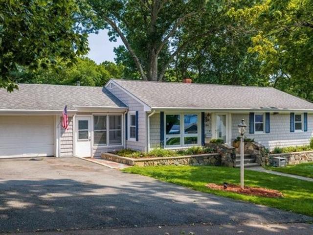 206 Lafayette St, Fall River, MA 02723