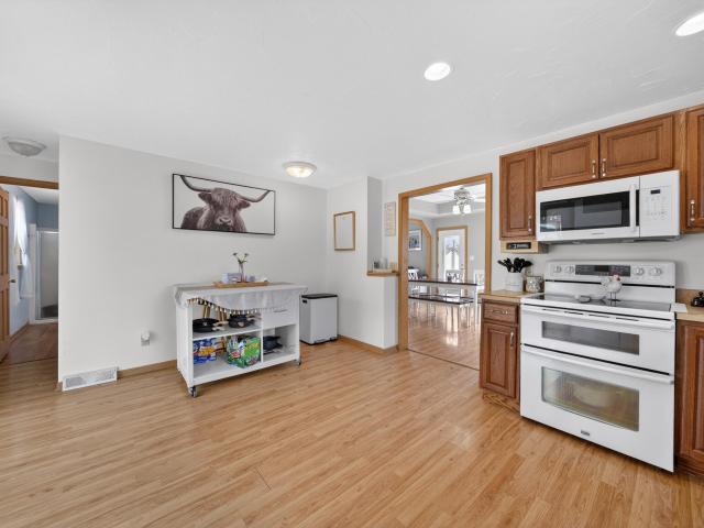 206 Lake St