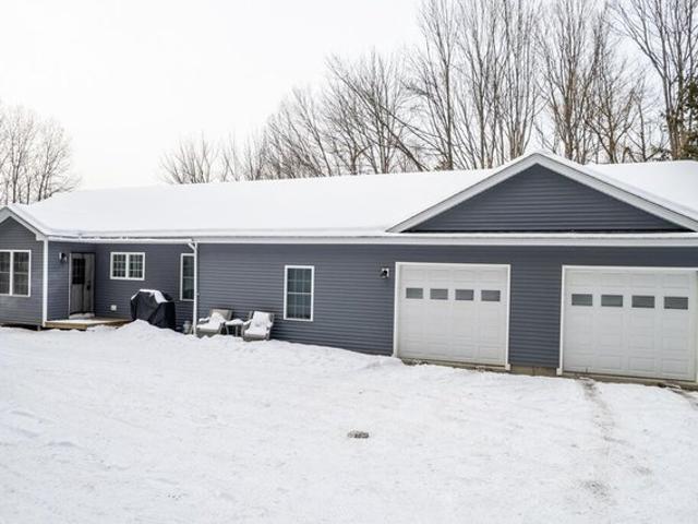 206 Livermore Falls Rd, Farmington, ME 04938