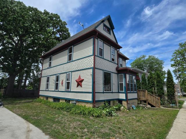 206 Linn Street