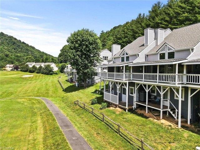 206 Mountain Club Dr Apt E3, Vilas, NC 28692