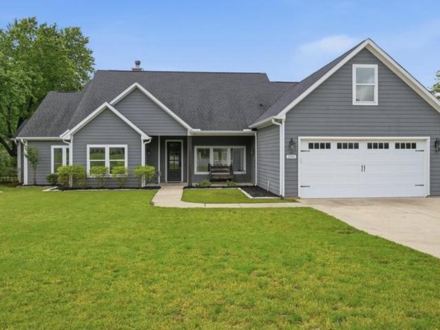 206 Modoc Trl, Lake Kiowa, TX 76240