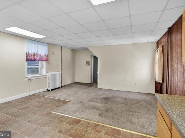 206 Main St