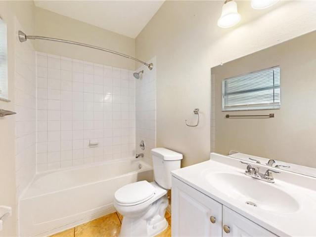 206 Majors Ln, Unit D, Kissimmee, FL 34743 | MLS #S5148