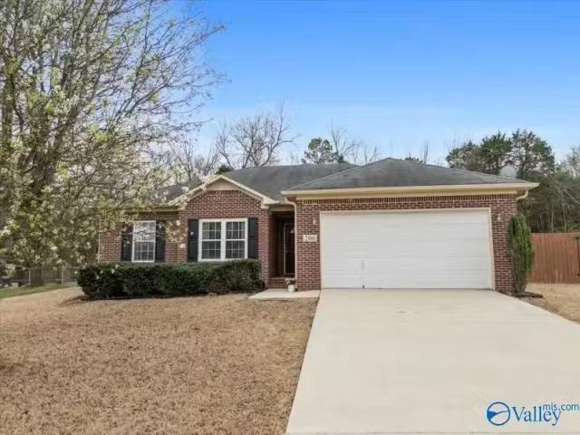 206 MALTESE CT, HUNTSVILLE, AL 35811 Single Family Residence F.
