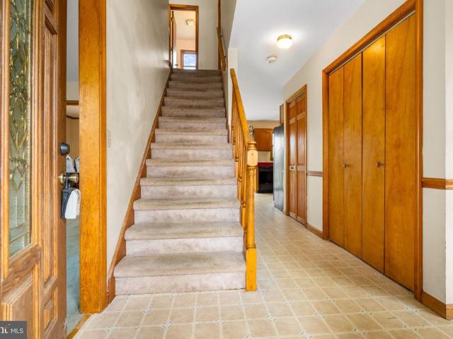 206 Maplewood Lane