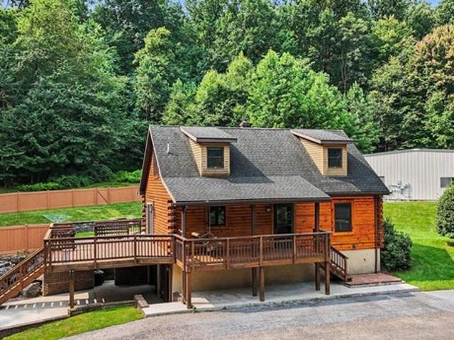 206 McCorkel Rd, Hershey, PA 17033